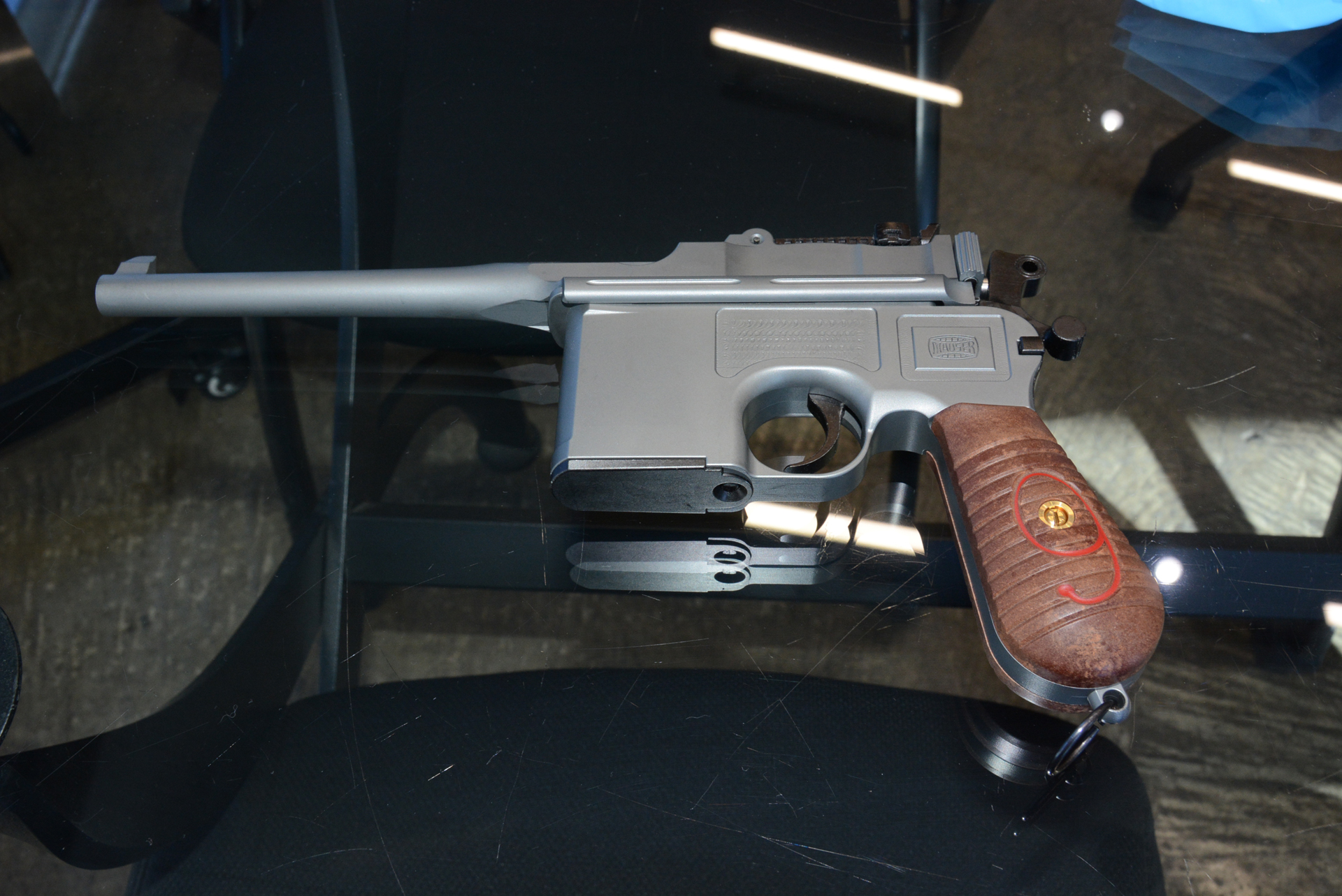 モデルガン「Mauser C96 Red9 発火モデル」の魅力に迫る！ - HOBBY Watch[Sponsored]