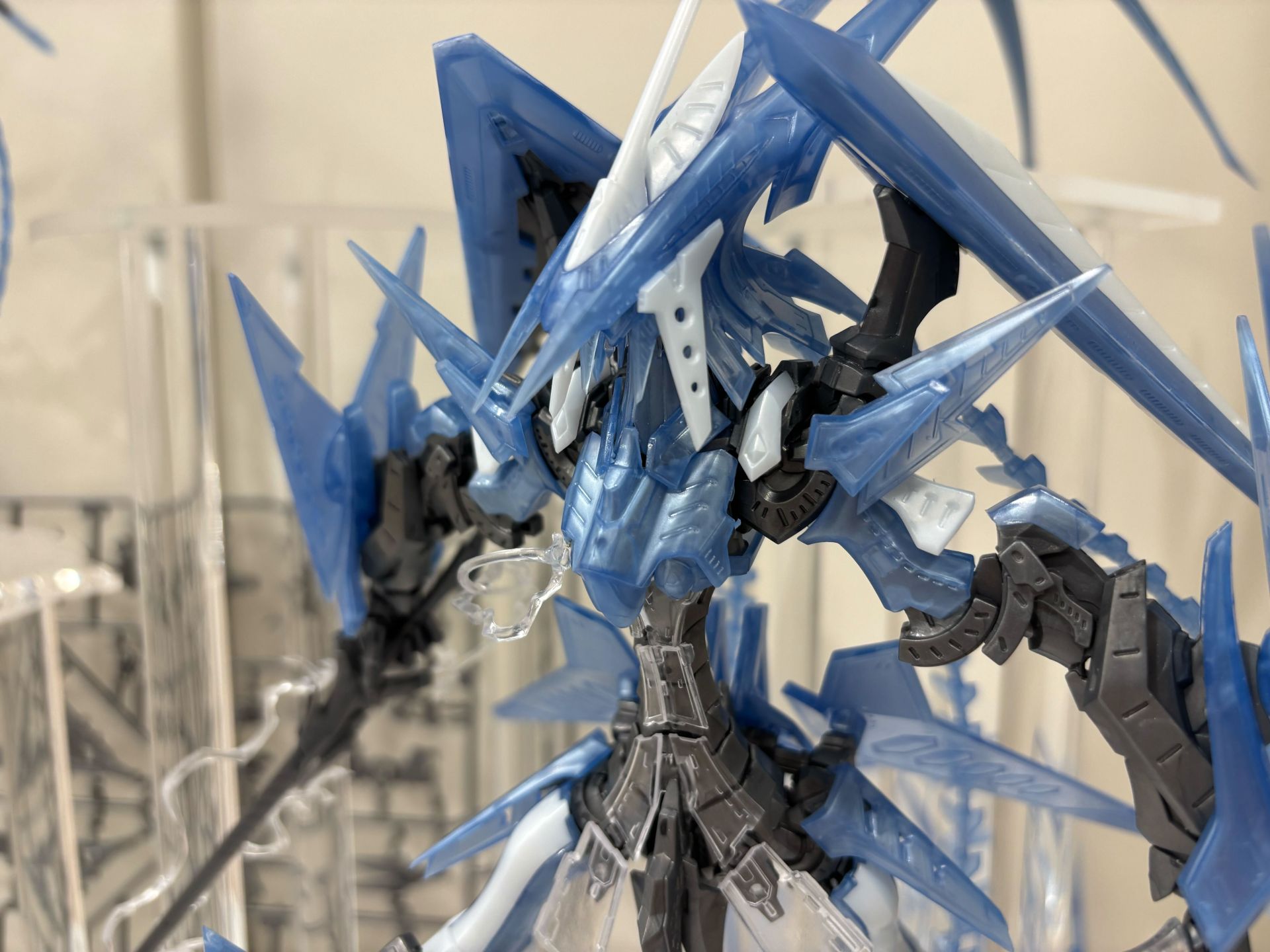 「ファイブスター物語」のプラキット「VSMS 1/100 ゲートシオンマーク3 リッタージェット・破烈の人形 」が見所解説付きで展示！ - HOBBY Watch