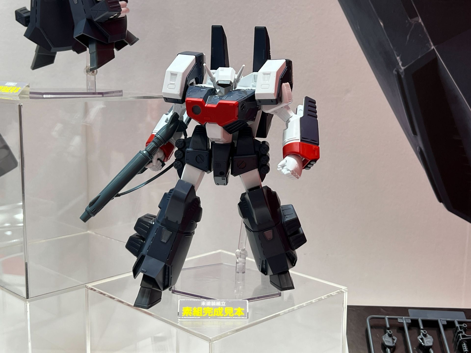 マックスファクトリーよりPLAMAXやfigmaの新商品が多数登場！ 「マクロス」「エヴァ」「ガイバー」の商品が展示【#全日本模型ホビーショー ...